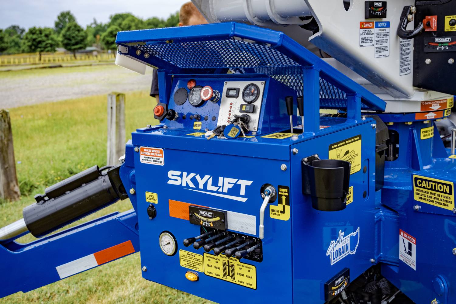 Skylift ML 55 Tracked Material Handler Sales, Service, & Parts ...