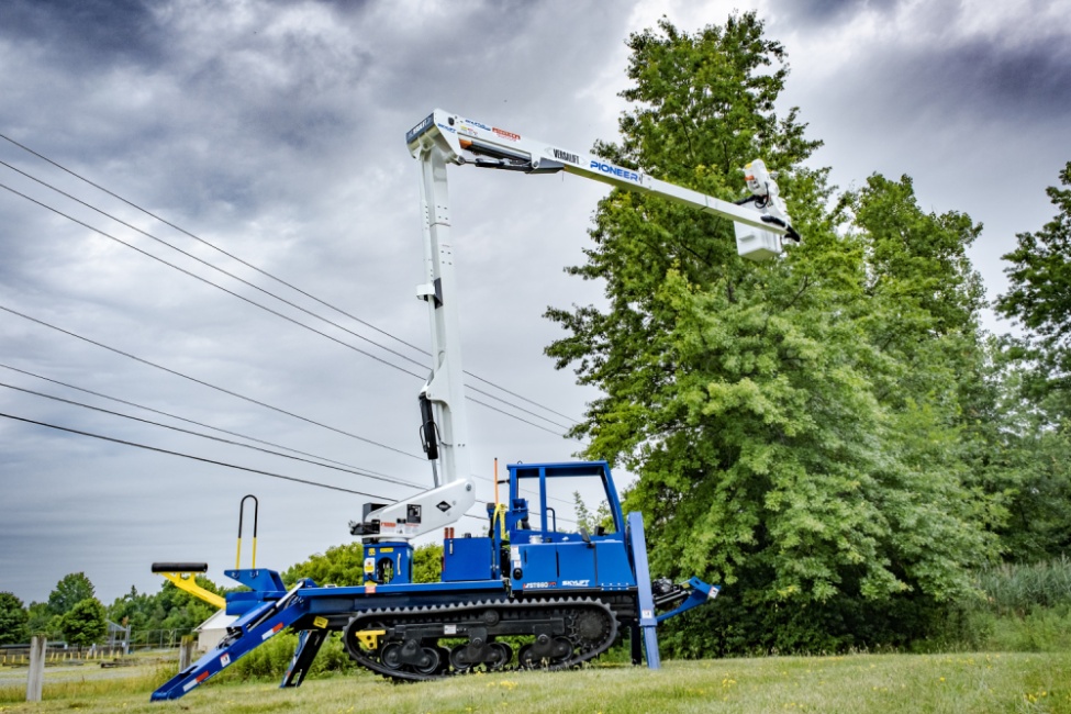 Skylift Pioneer Track-Driven Material Handler Sales, Service, & Parts ...